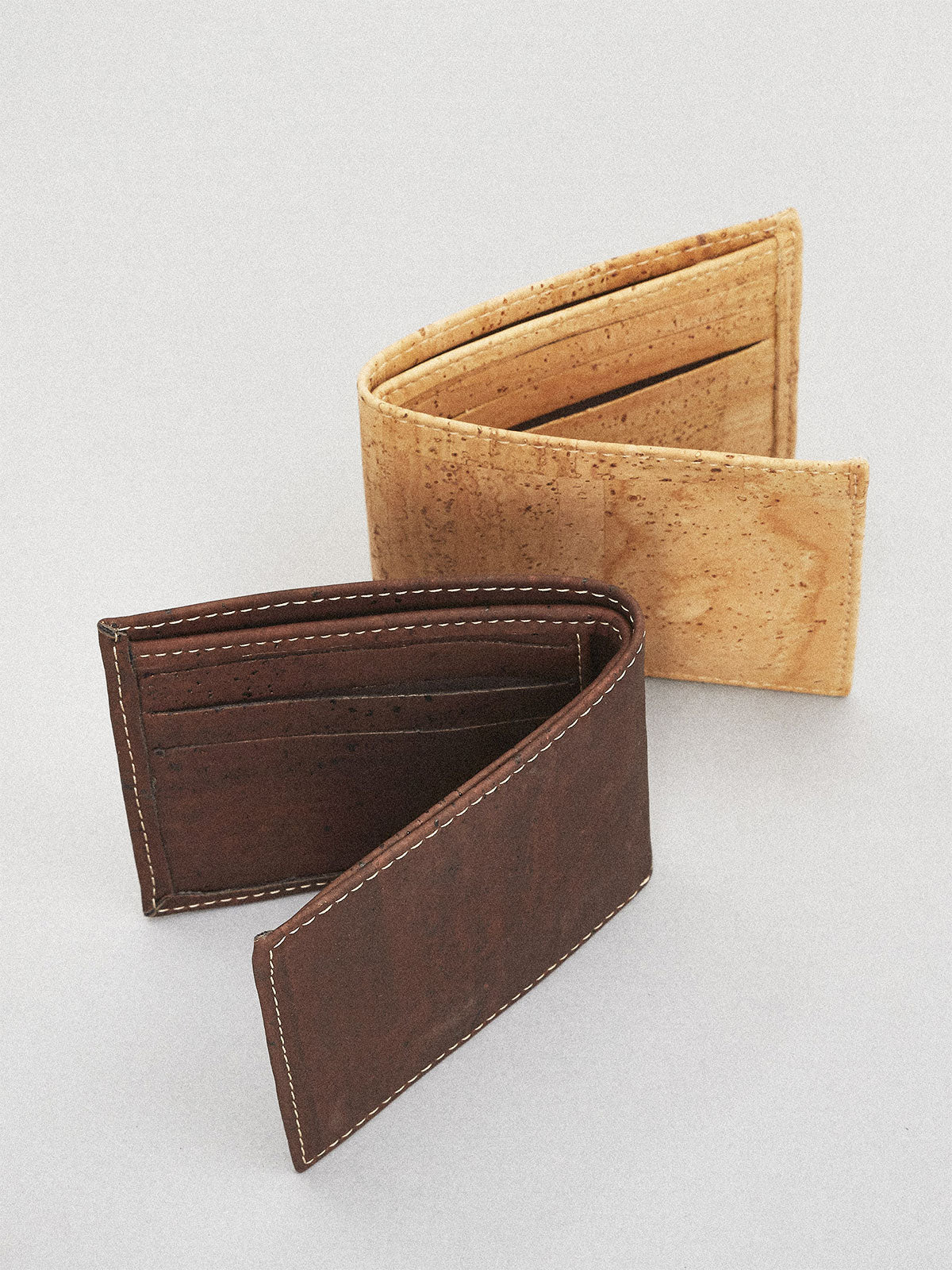 Cork Wallets & Cardholders: Sustainable and Vegan Accessories from Portugal